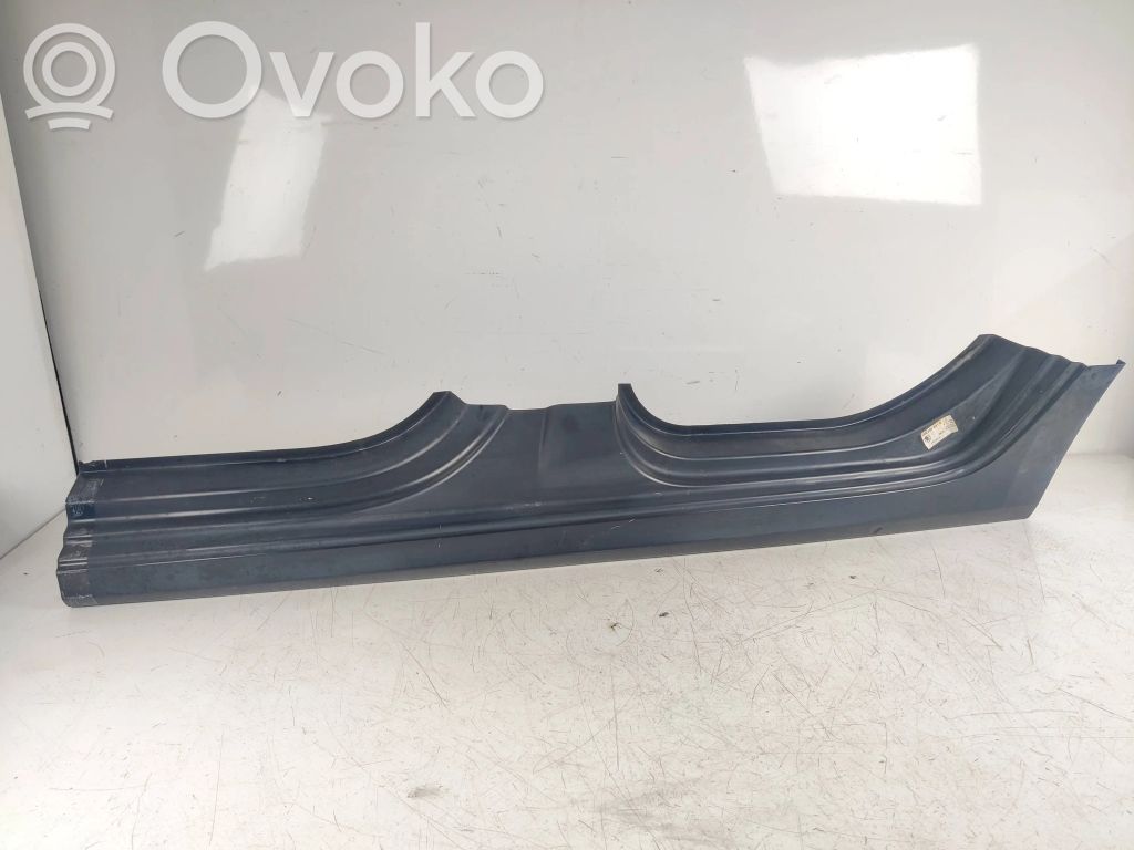 5E6809601D Skoda Octavia Mk4 Priekinis slenkstis (kėbulo dalis), 300,00 ...