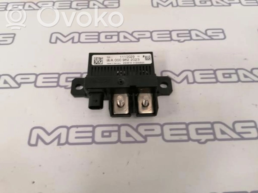 A0009822023 Mercedes-Benz A W176 Module de contrôle de batterie, 80,20 ...