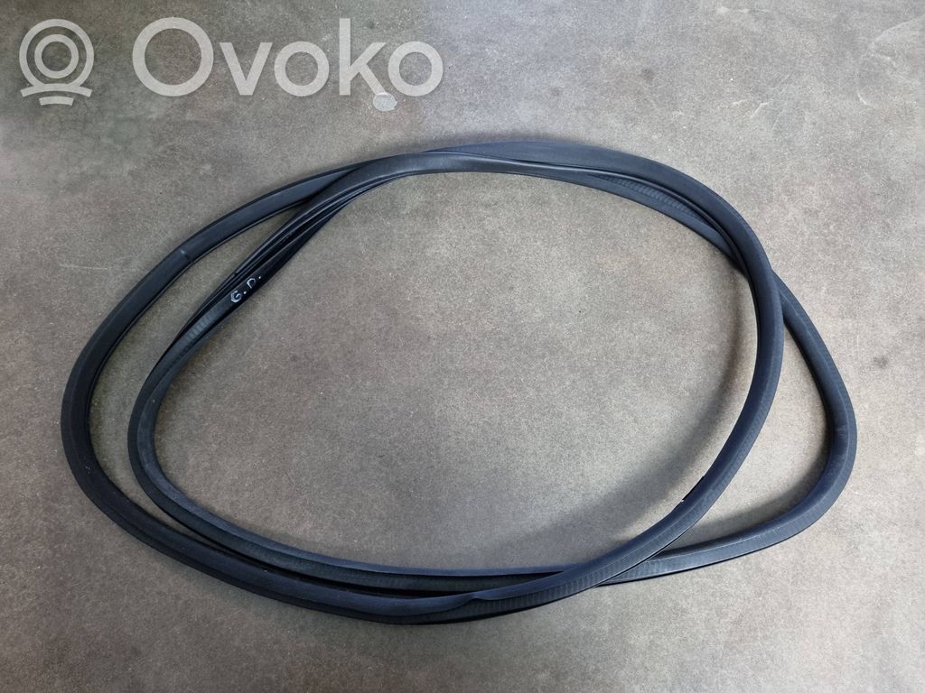 68291607 Ram 1500 Rubber seal rear door, €20.00 | RRR