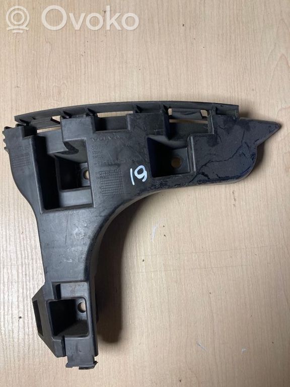 30763440 Volvo XC60 Rear bumper mounting bracket, €5.00 | RRR