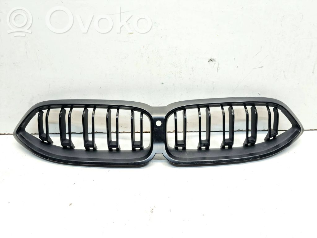 BMW M8 F91 F92 G14 G15 Grille calandre supérieure de pare-chocs avant ...