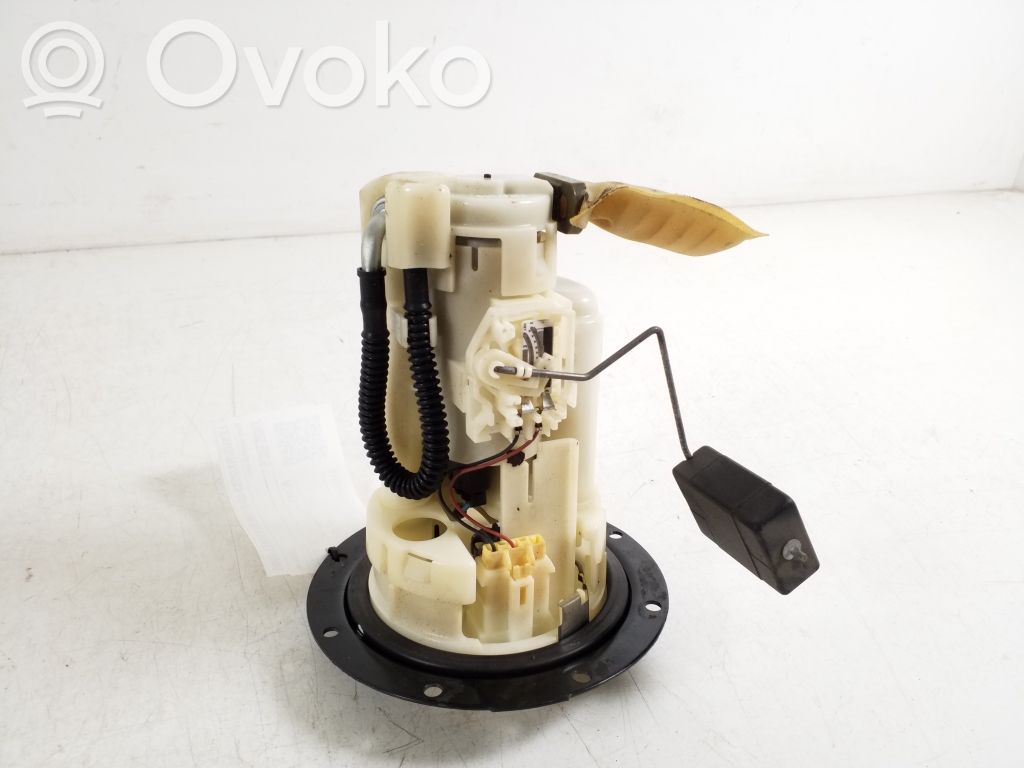 77020-48070 Lexus RX 330 - 350 - 400H In-tank fuel pump, €32.50 | RRR