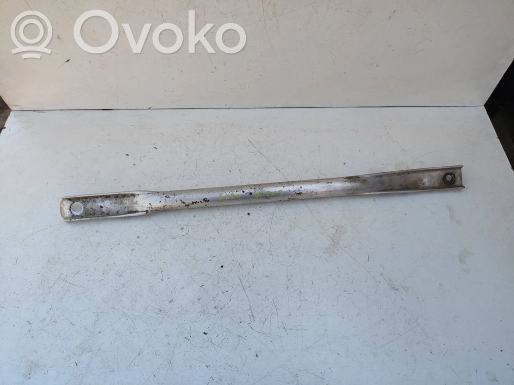 A2136280000 Mercedes-Benz E W213 Other engine bay part, €28.50 | RRR