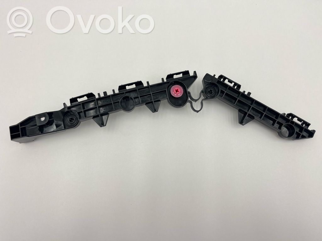 5215642050 Toyota RAV 4 (XA50) Rear bumper mounting bracket, €15.00 | RRR