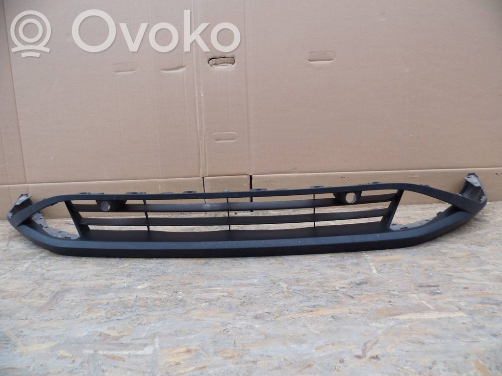620266UA0A Nissan Qashqai J12 Front bumper lip, €47.06 | RRR