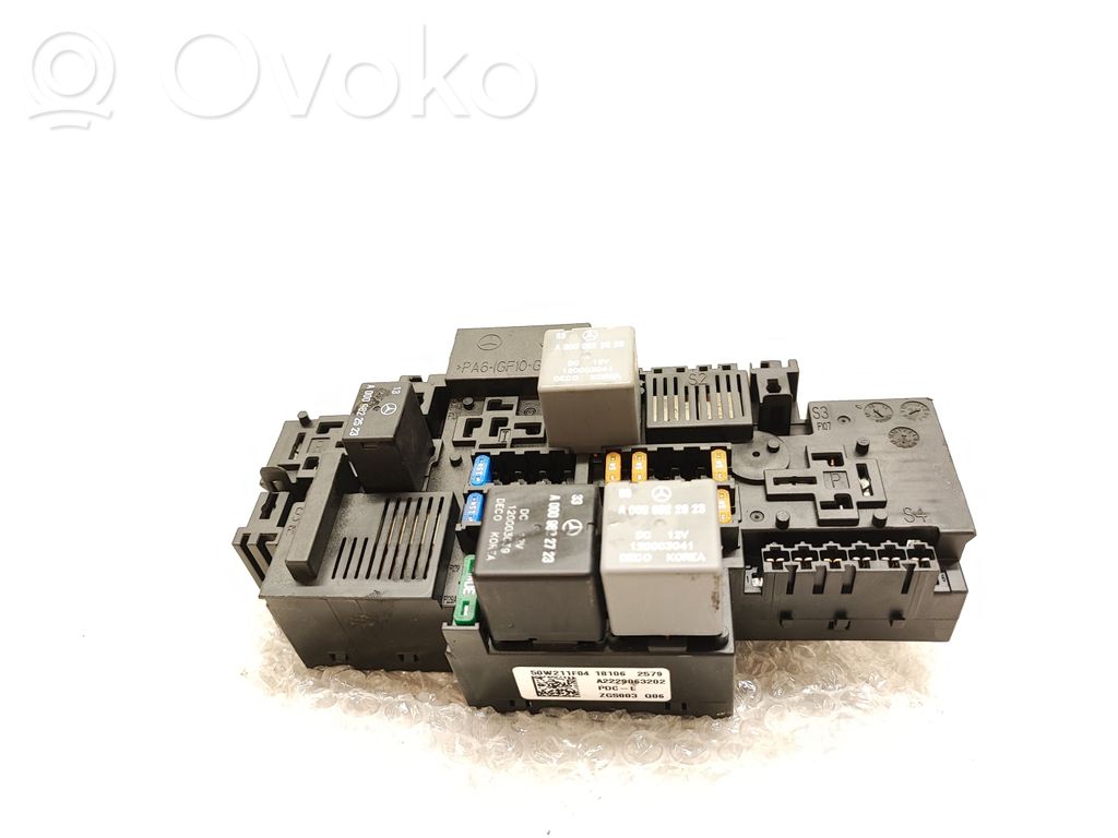 A2229063202 Mercedes-Benz C AMG W205 Boîte à fusibles relais, 17,73 ...