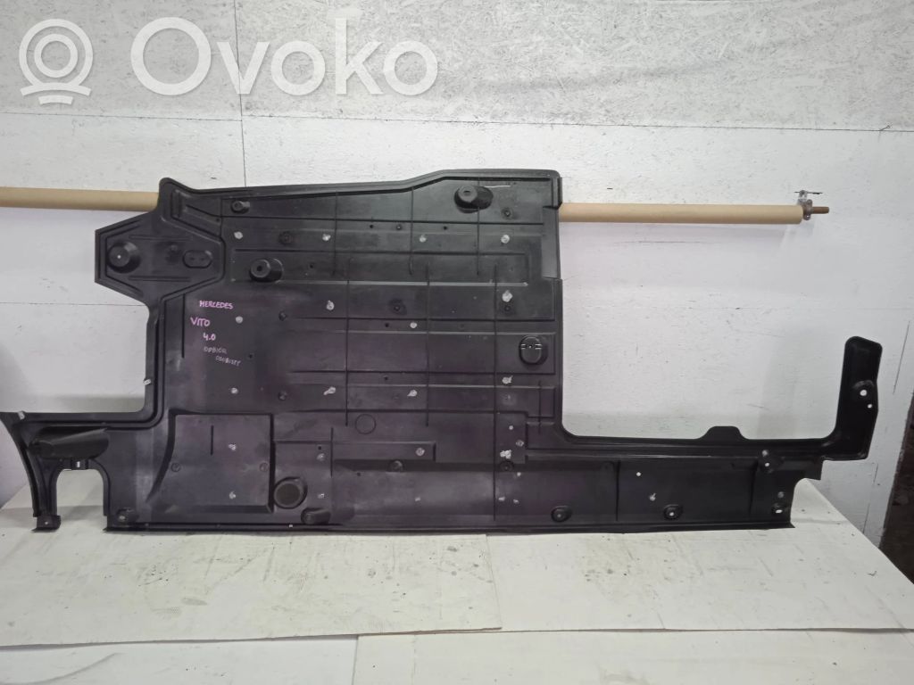 A4476802107 Mercedes-Benz Vito Viano W447 Center/middle under tray ...