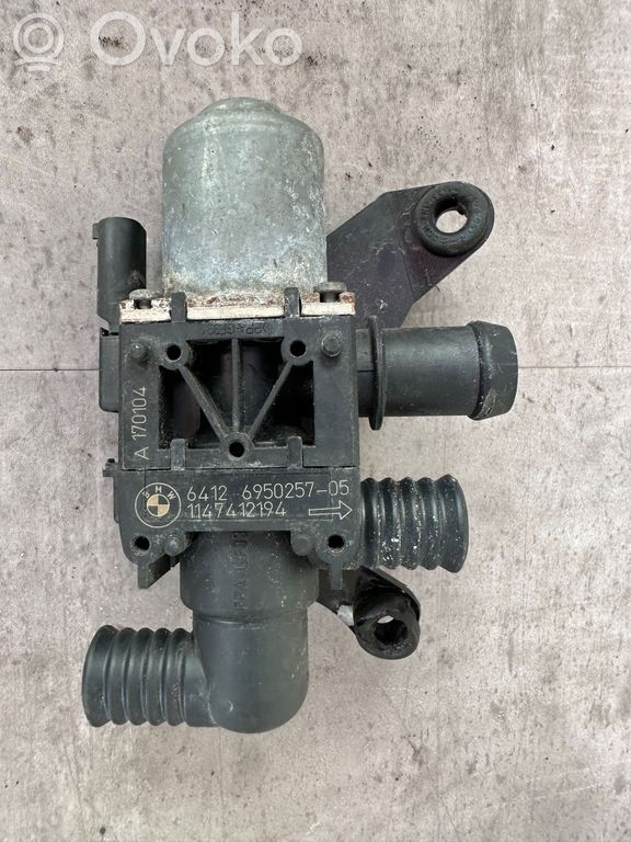 64126950257 BMW X5 F15 Coolant heater control valve, €40.00 | RRR