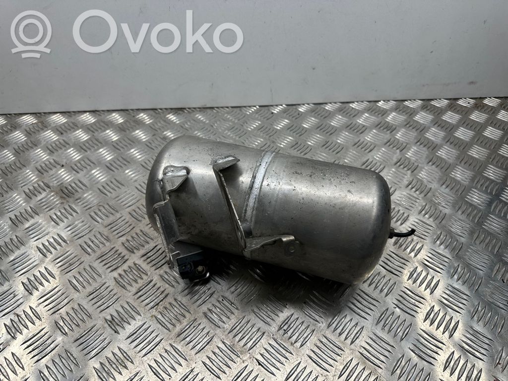 A2133200015 Mercedes-Benz GLC X253 C253 Serbatoio per sospensioni ...