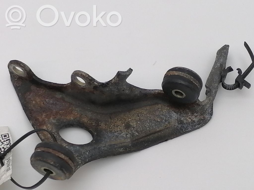 Mercedes-Benz 380 560SEC C126 Other engine bay part, €14.99 | RRR