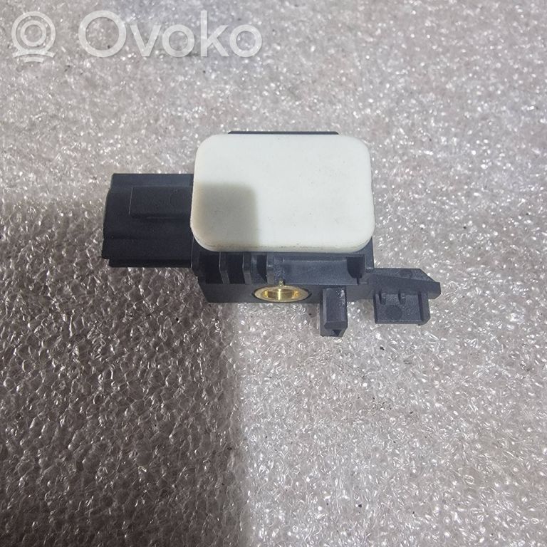8200529572 Renault Modus Capteur de collision / impact de déploiement d'airbag, 12,00 € | OVOKO