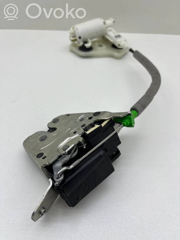 A0999068600 Mercedes-Benz C W205 Moteur ouverture de coffre, 35,06 ...