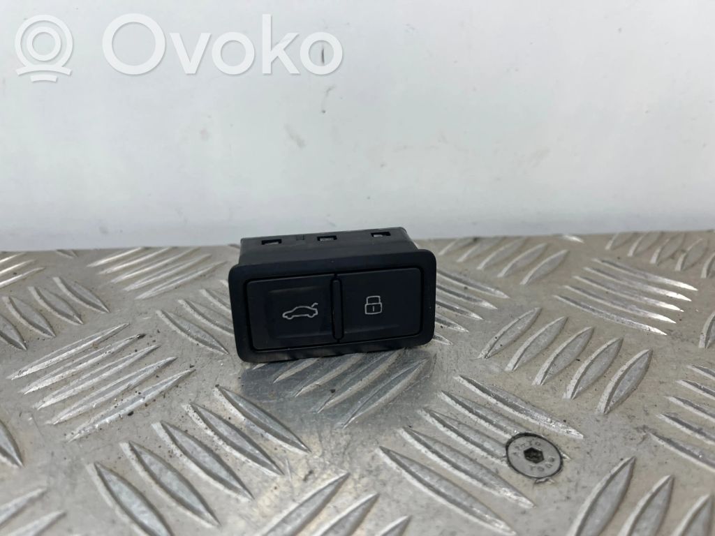 4G0959831D Audi Q7 4M Tailgate/boot open switch button, €15.00 | RRR