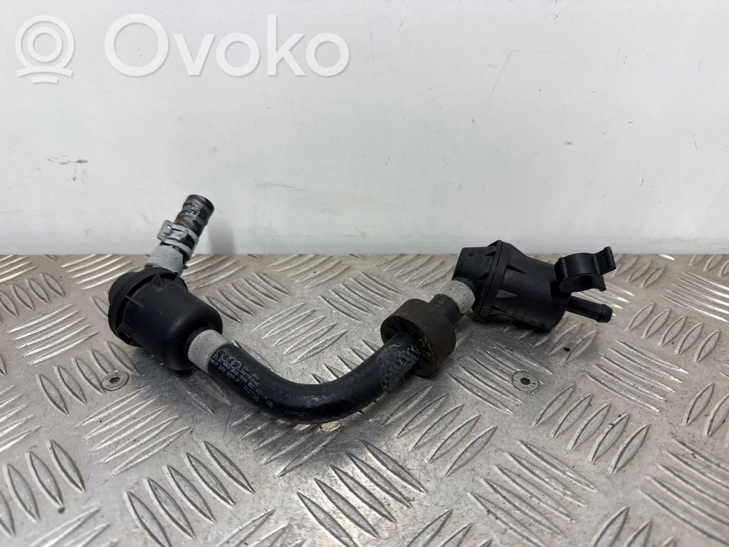 4f4f12f86a81848adabca1b7c06590dd-audi_q5_sq5_breather_breather_pipe ...