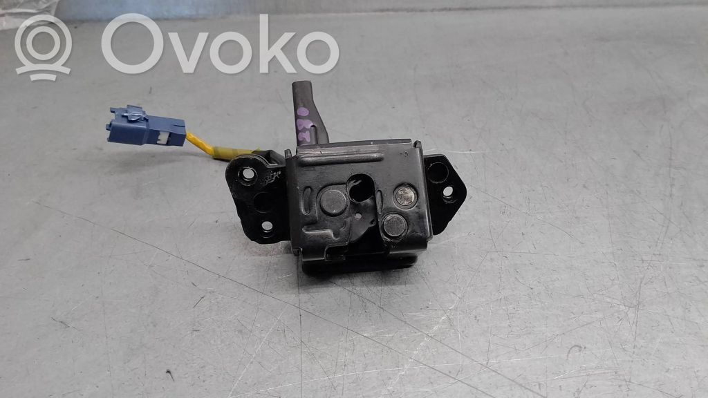 693500D040 Toyota Yaris Tailgate lock latch, €21.65 | RRR