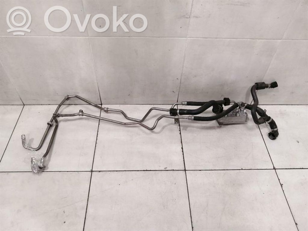 A0995001900 Mercedes-Benz E W238 Tuyau de refroidissement d'huile de ...