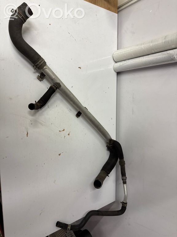 68238070AD Chrysler Pacifica Tuyau de liquide de refroidissement moteur ...