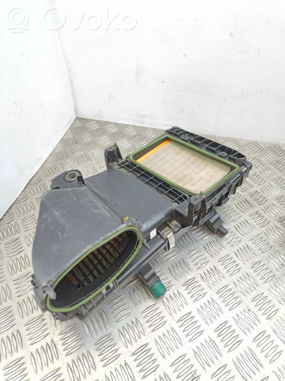 A6540900001 Mercedes-Benz E W213 Air filter box, €14.00 | RRR