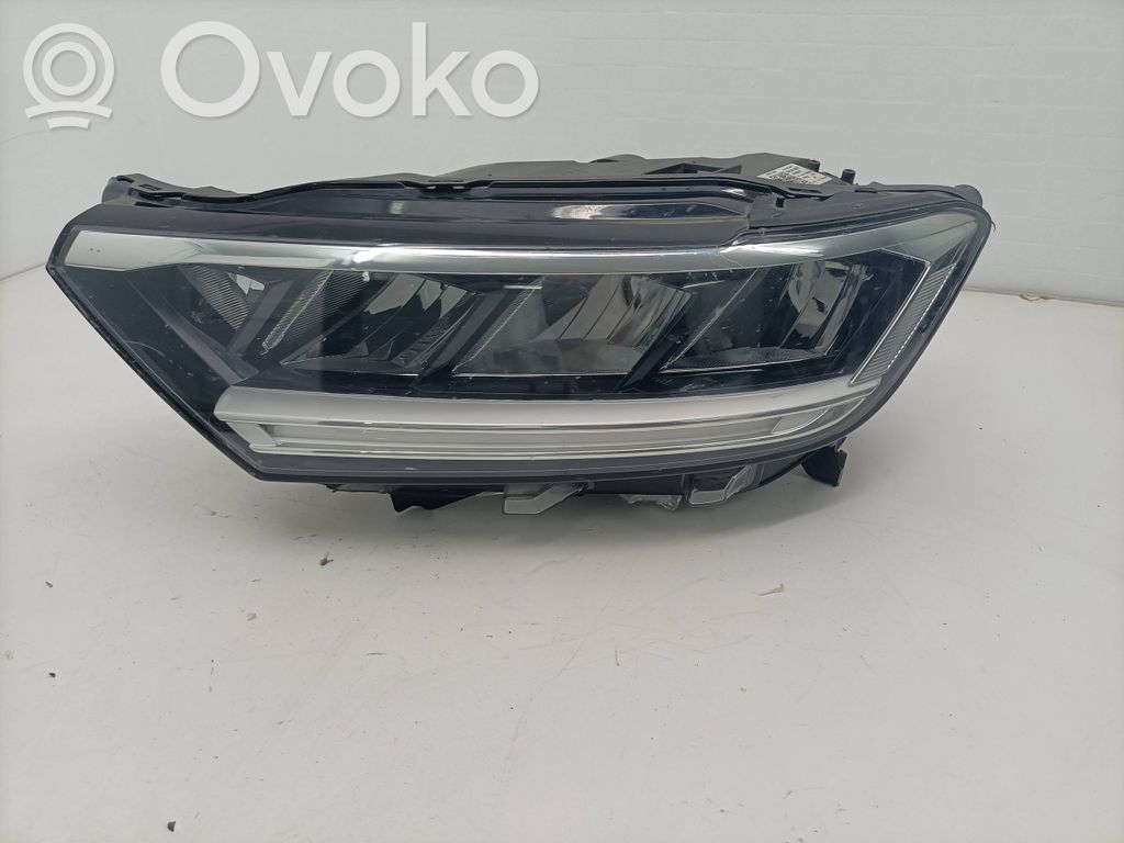 2GA941005F Volkswagen T-Roc Phare frontale, 250,00 € | OVOKO