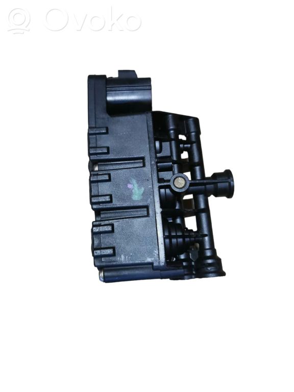 RVH500060 Land Rover Range Rover L322 Air suspension valve block, €9.87 ...
