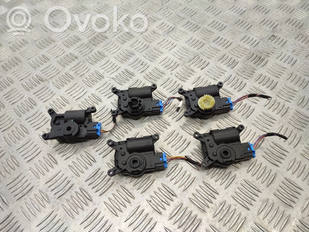 5Q0907511D Audi A3 S3 8V Motor/activador trampilla de calefacción, 85 ...