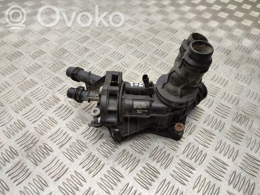 05L121111M Skoda Octavia Mk4 Boîtier de thermostat / thermostat, 82,00 ...