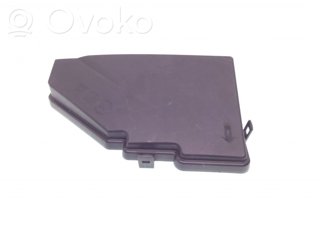31398001 Volvo XC90 Couvercle de boîte à fusibles, 15,00 € | OVOKO