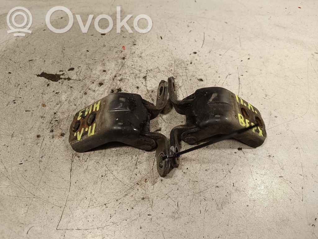 Nissan Navara D40 Front door hinge set, €5.00 | RRR