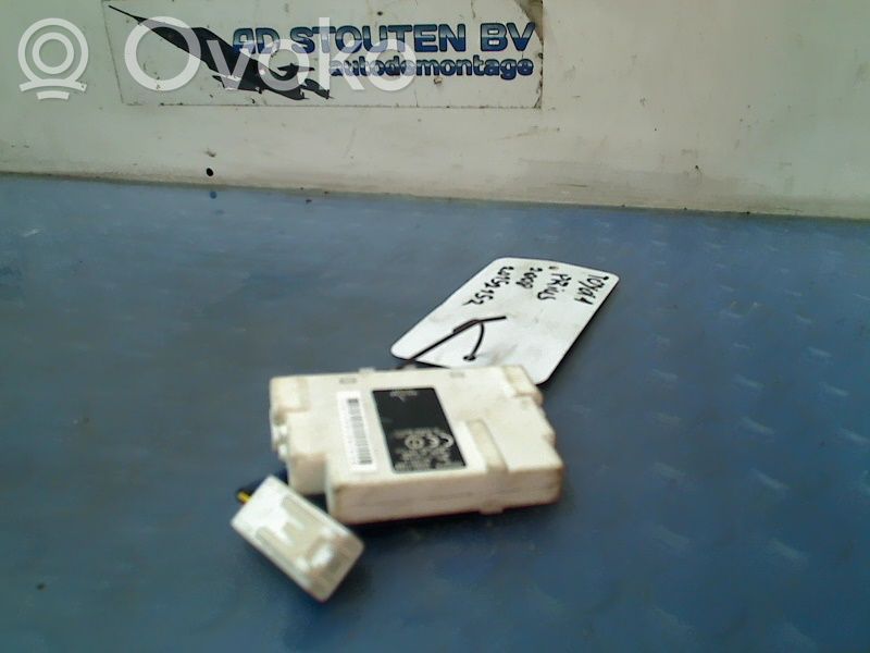 8999247020 Toyota Prius (NHW20) Door central lock control unit/module ...