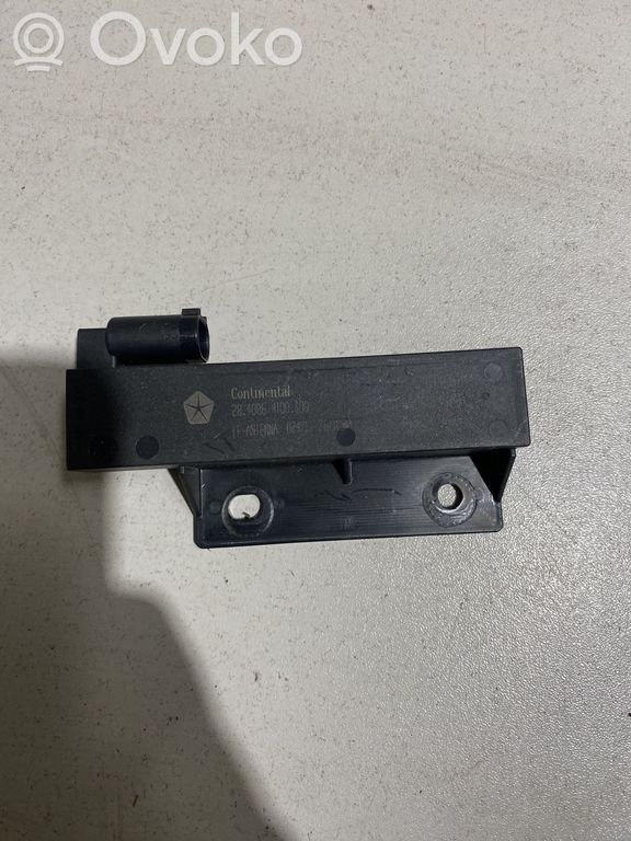 68068148AA Jeep Grand Cherokee Amplificateur d'antenne, 5,00 € | OVOKO