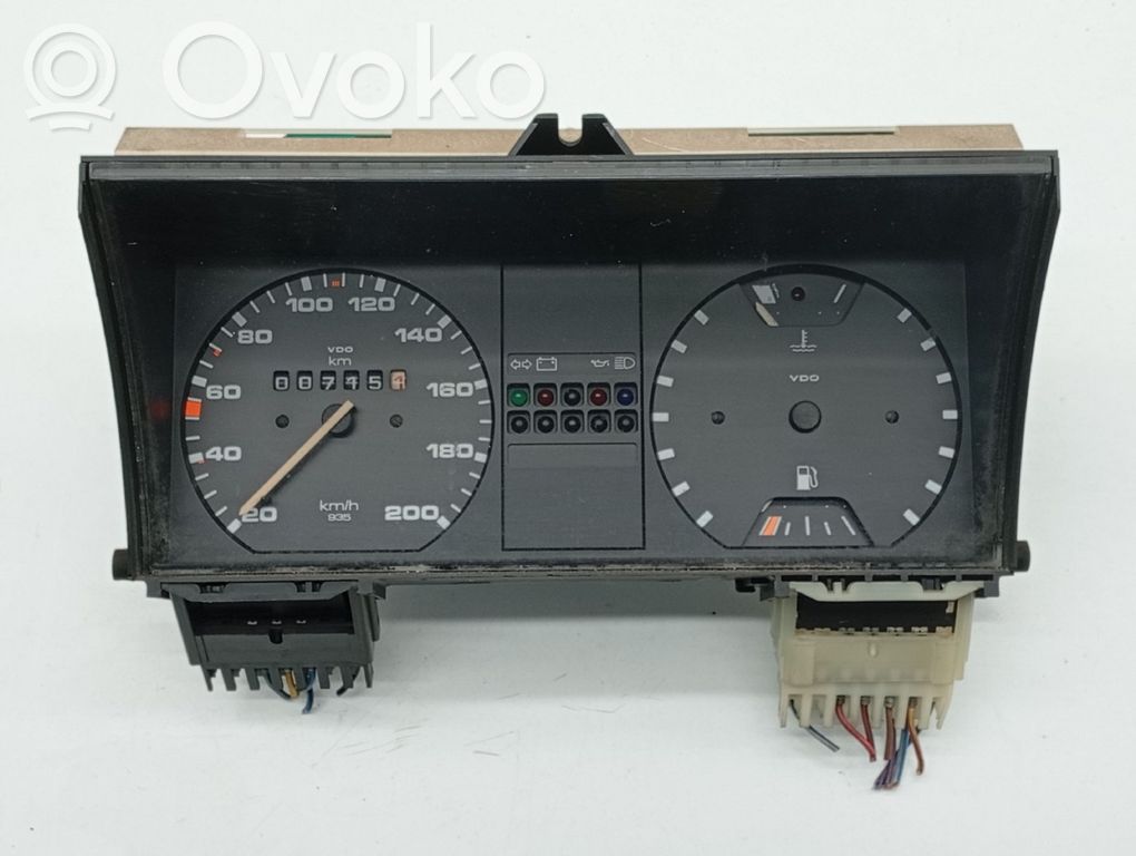 88481409 Volkswagen Golf II Velocímetro (tablero de instrumentos), 54 ...