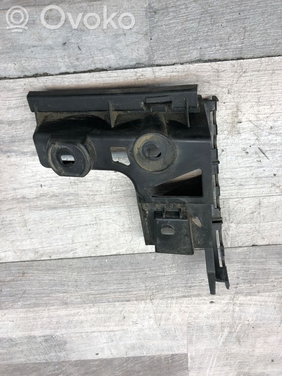 PNW15930 Volkswagen Touran II Galinis laikiklis bamperio, 8,00 € | RRR