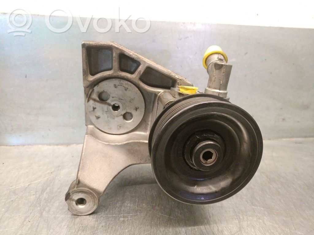 504385414 Iveco Daily 4th gen Electric power steering pump, €54.13 | RRR