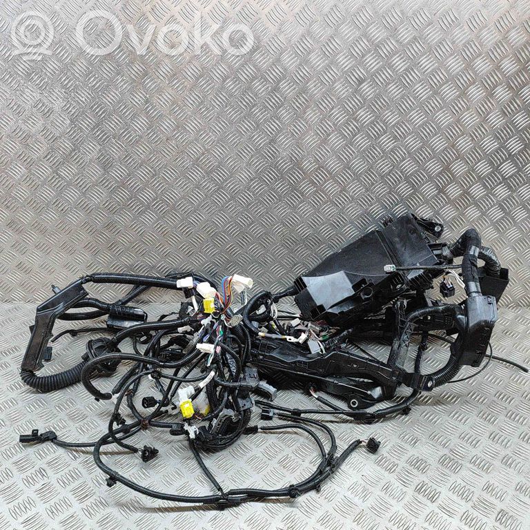 8266208060 Toyota Sienna XL40 IV Other wiring loom, €998.00 | RRR