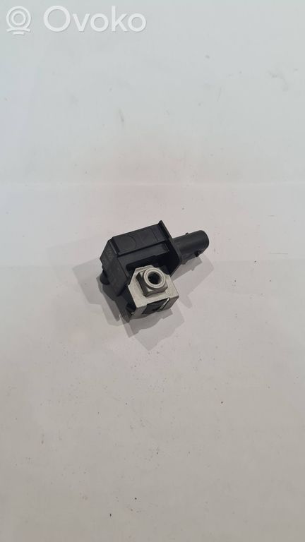 9224177 BMW 5 F10 F11 Capteur de collision / impact de déploiement d'airbag, 15,00 € | OVOKO