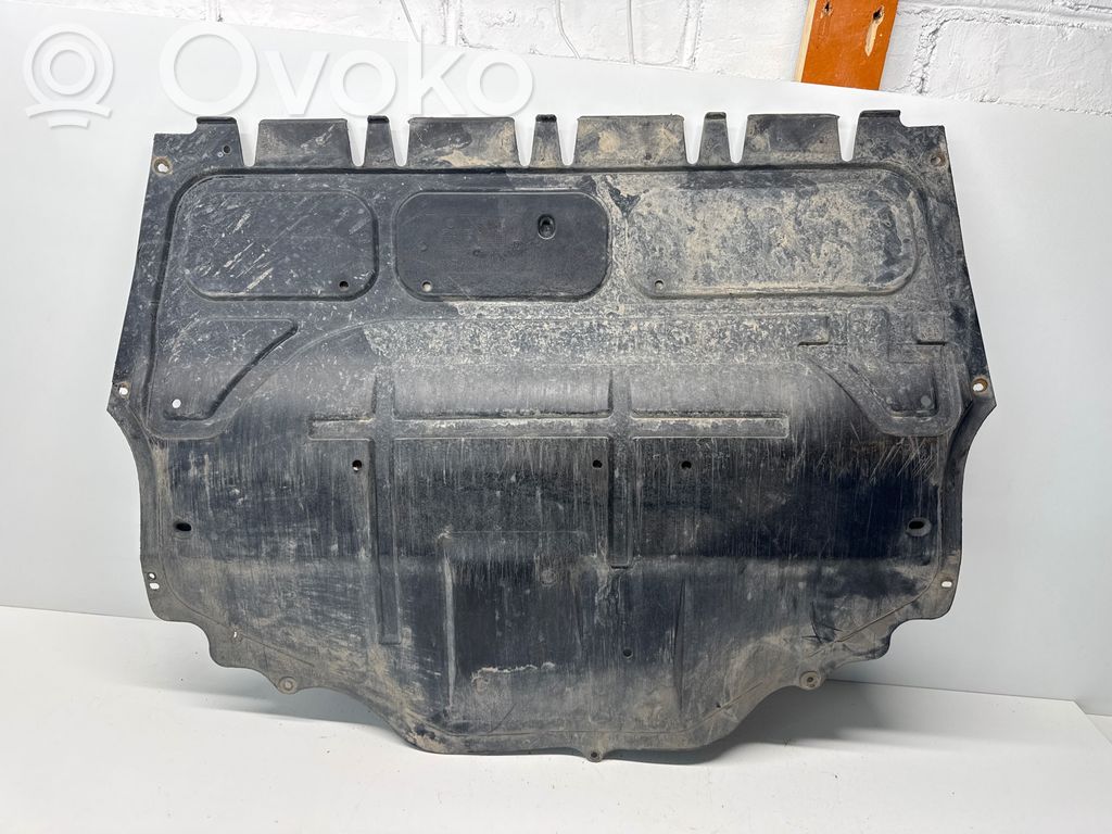 6R0825235E Skoda Rapid (NH) Engine splash shield/under tray, €16.00 | RRR