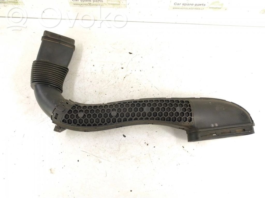 2740901000 Mercedes-Benz C W205 Air intake duct part, €55.18 | RRR