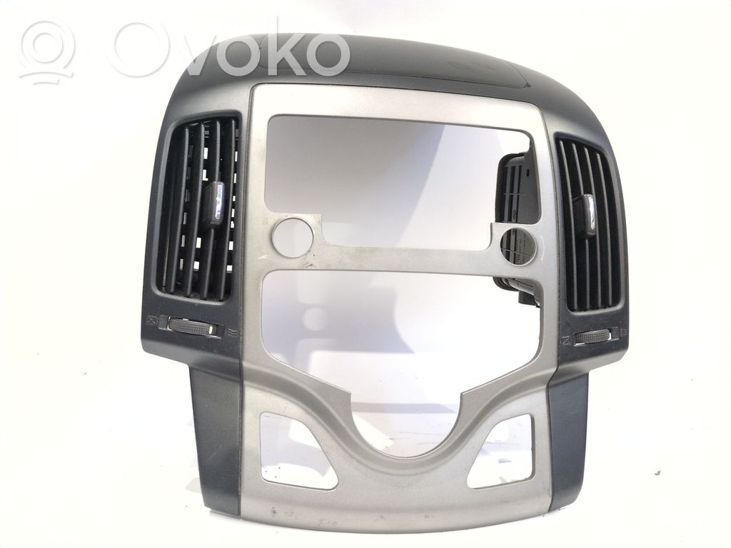 847402r100 Hyundai i30 Center console, €34.68 | RRR