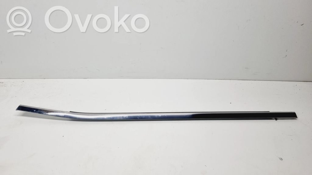 828206UA0A Nissan Qashqai J12 Moulure de porte arrière, 58,91 € | OVOKO