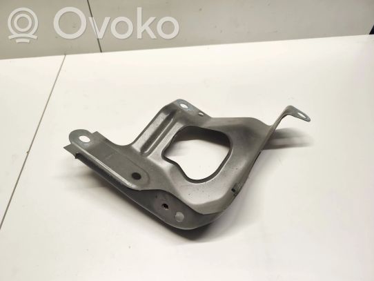 148749200A Tesla Model Y EGR valve cooler bracket, €35.00 | RRR