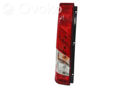 5801523220 Iveco Daily 6th gen Feux arrière / postérieurs, 107,75 € | OVOKO