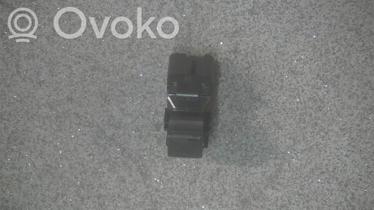 8608A320 Mitsubishi Space Star Interrupteur commade lève-vitre, 19,25 ...