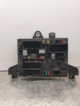 13302301 Opel Astra J Module de fusibles, 9,41 € | OVOKO