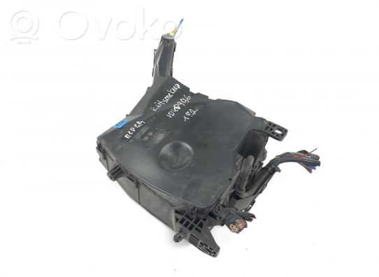 8274102050 Toyota Avensis T270 Boîte à fusibles, 49,90 € | OVOKO