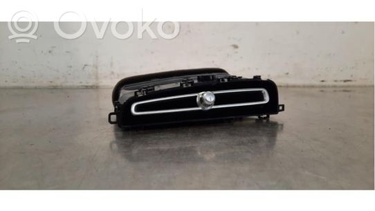 31442627 Volvo XC40 Grille d'aération centrale, 60,00 € | OVOKO