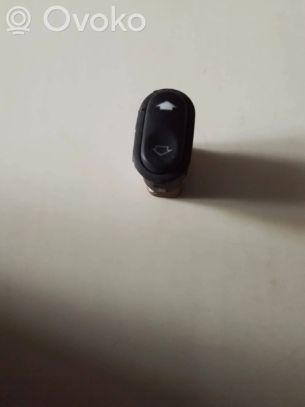 95BG14529AB Ford Transit Interrupteur commade lève-vitre, 16,00 € | OVOKO