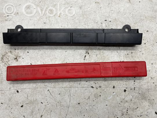 A1648900097 Mercedes-Benz ML W164 Triangle d'avertissement, 5,75 € | OVOKO