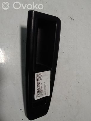 Volkswagen Polo IV 9N3 Interrupteur commade lève-vitre, 9,00 € | OVOKO