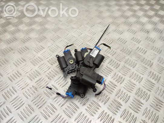 5Q0907511D Volkswagen Golf VII Moteur / actionneur de volet de ...