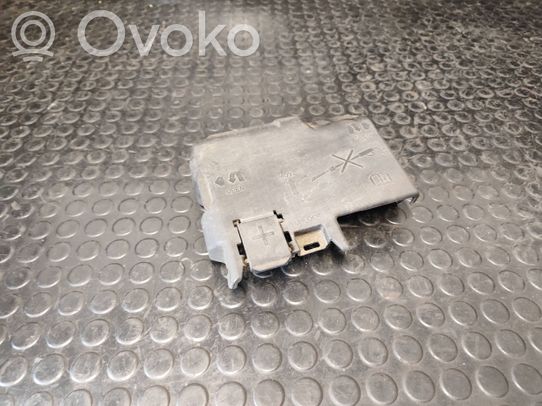 525230582 Opel Meriva B Couvercle de boîte à fusibles, 4,99 € | OVOKO